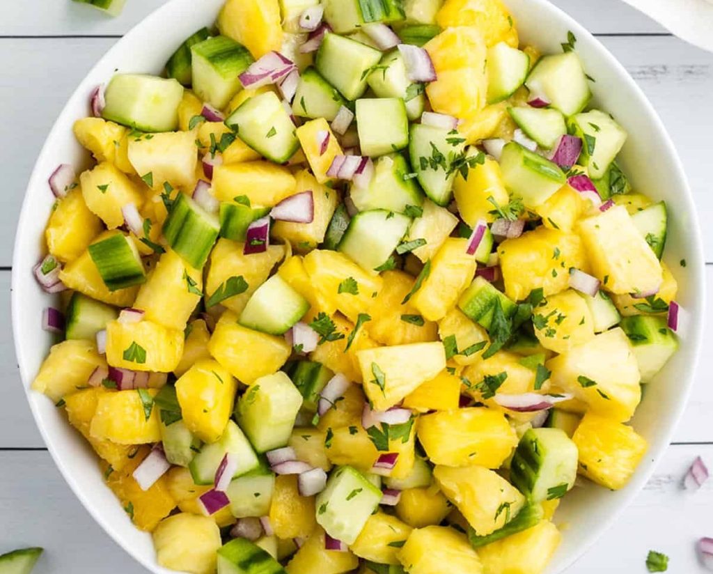 5 Myths and Facts About Pineapple and Acid Reflux - TheTalkHome