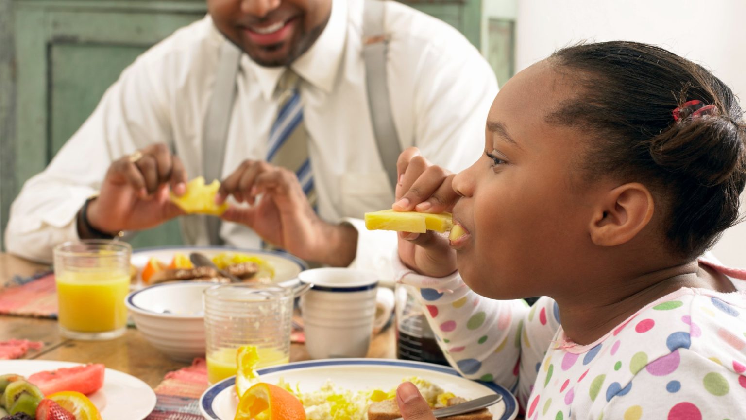 5 Myths and Facts About Pineapple and Acid Reflux - TheTalkHome