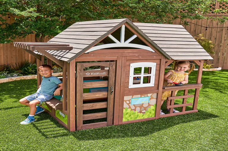 13 Dreamy Kids Outdoor Playhouses that Will Amaze Them - TheTalkHome